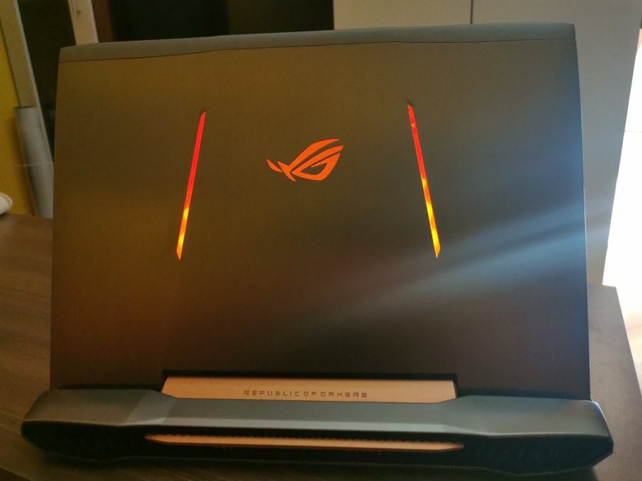 Asus ROG G752VL gaming laptop ( Republic of Gamers )
