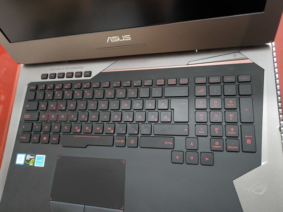 Asus rog g752vt 17.3 full hd 75hz IPS i7 6700hq GTX 970 3gb ddr5