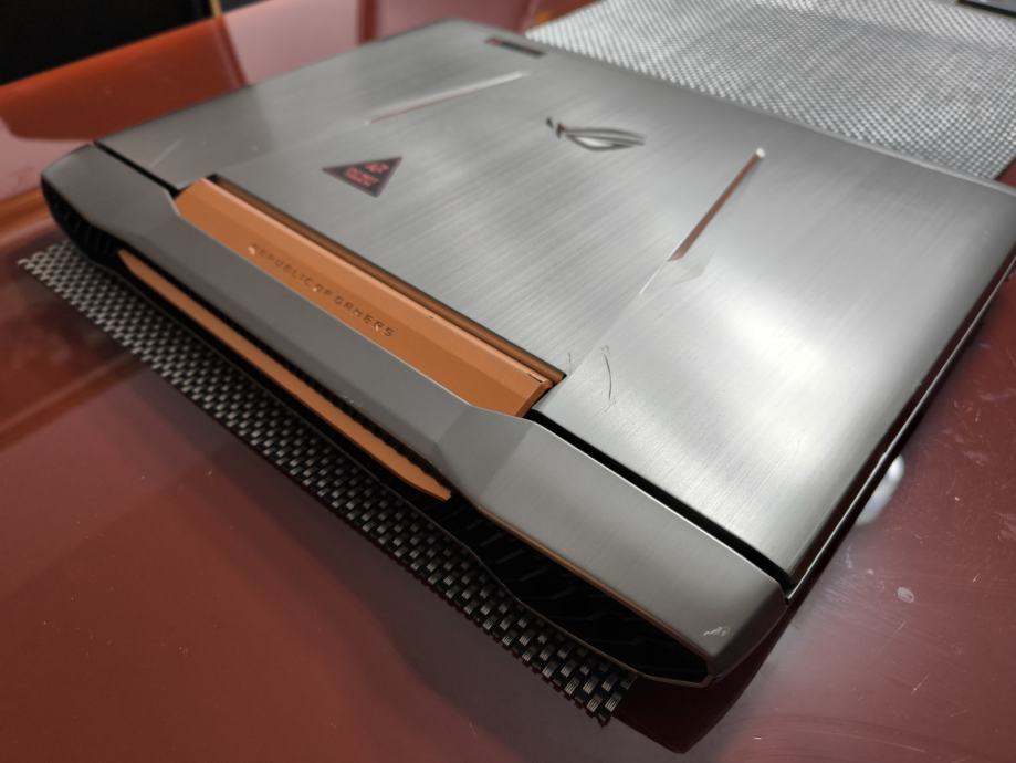 Asus rog g752vt 17.3 full hd 75hz IPS i7 6700hq GTX 970 3gb ddr5