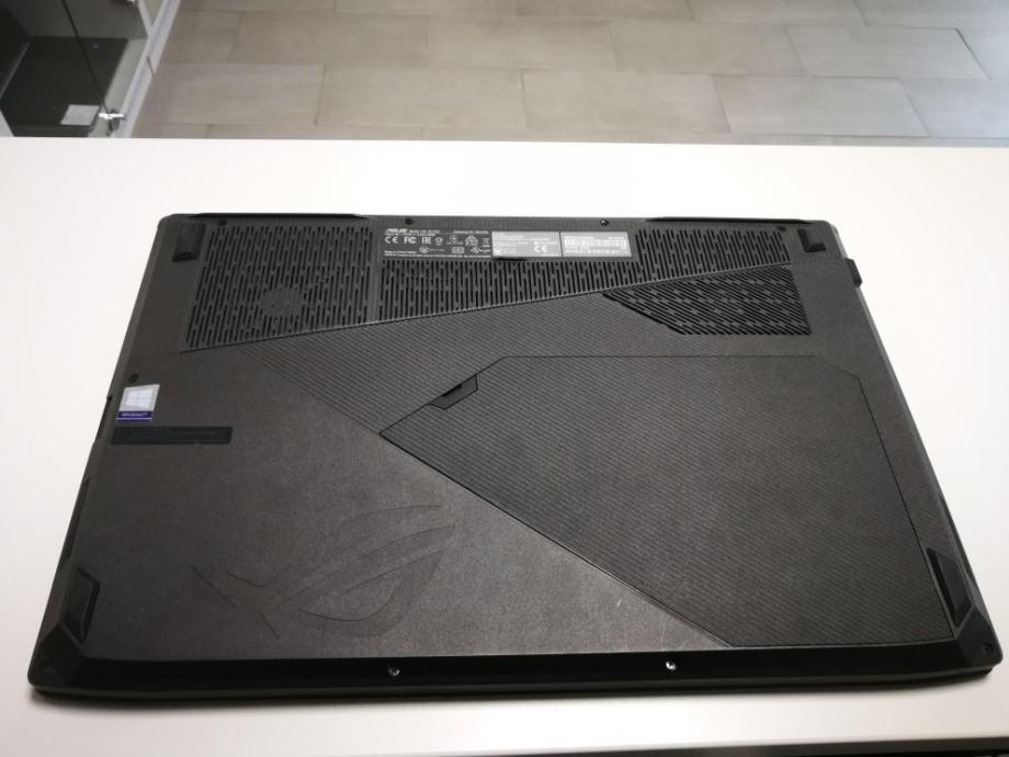 Asus ROG GL703v, i7, 512 SSD, RAM 16Gb, Nvidia GTX 1060 6Gb, R1 račun