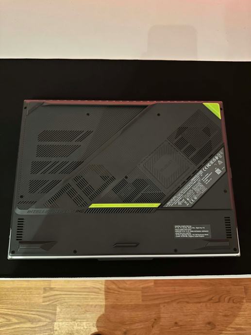 ASUS ROG Strix G16 Gaming Laptop – i9 / RTX 4070 / 32 GB RAM