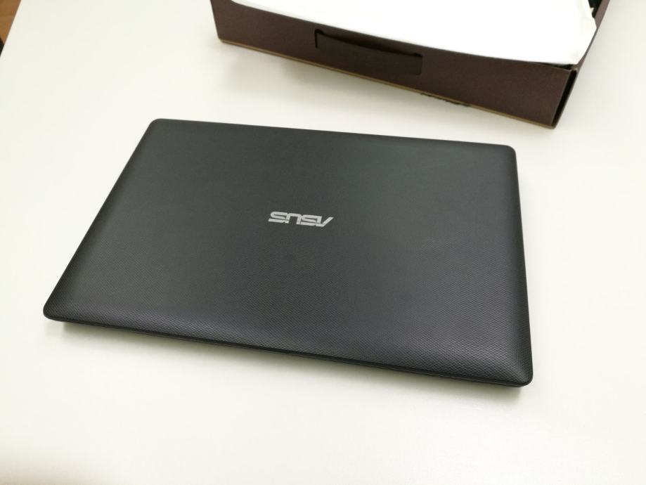 ASUS X200M