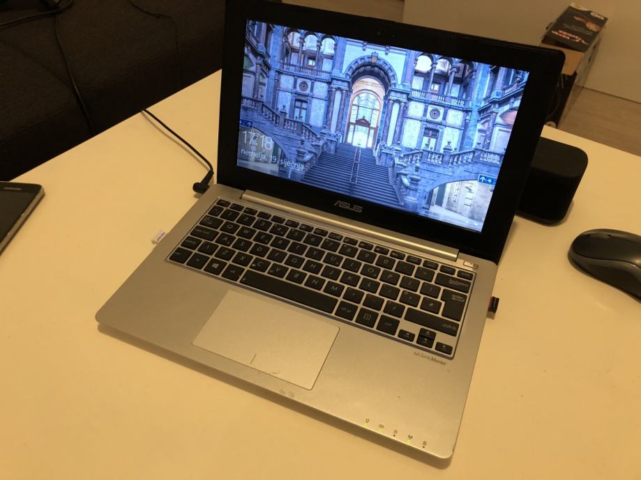 Asus x201E 11.6 notebook sa 120GB Samsung Evo SSD
