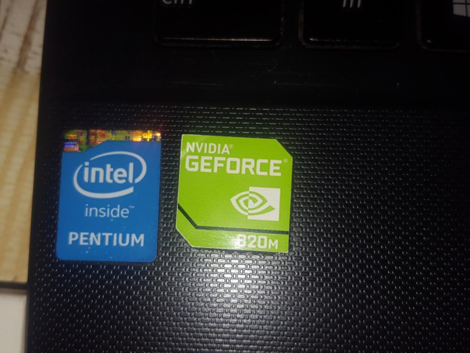 Asus x552m Gaming laptop moguće zamijene za razno