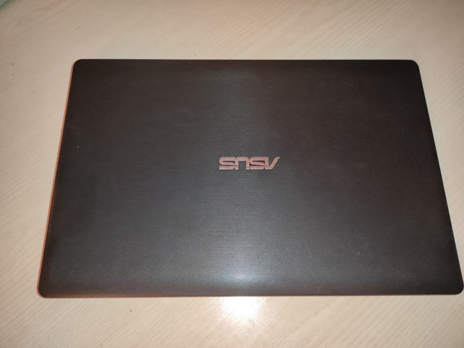 Asus X552M