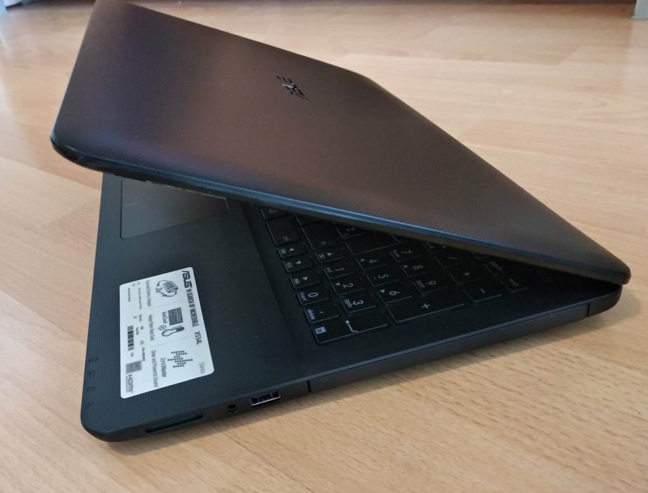 Asus X554L - Core i5 5200U / 6GB RAM / 15.6 HD LED / Windows 10