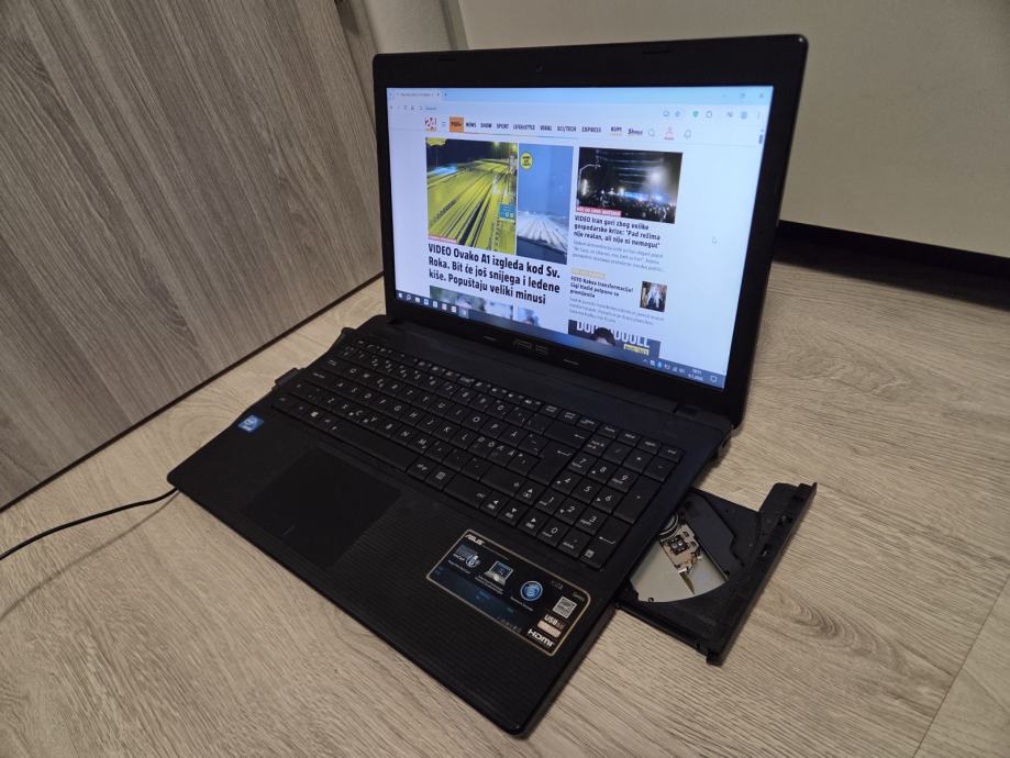 Laptop Asus X55A, 15,6 HD, Windows 10 Pro, 320 GB, 4 GB, punjač