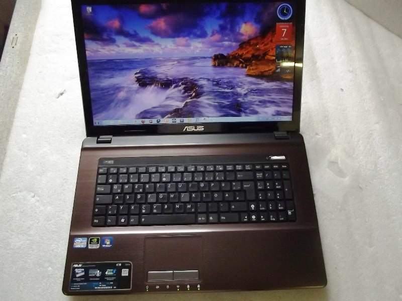 PRODAJEM GAMER ASUS LAPTOP X73S!!!!!!!!!!