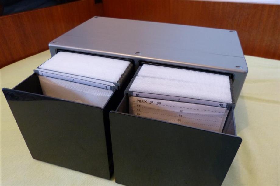 CD Box Magic Touch 120 HAMA