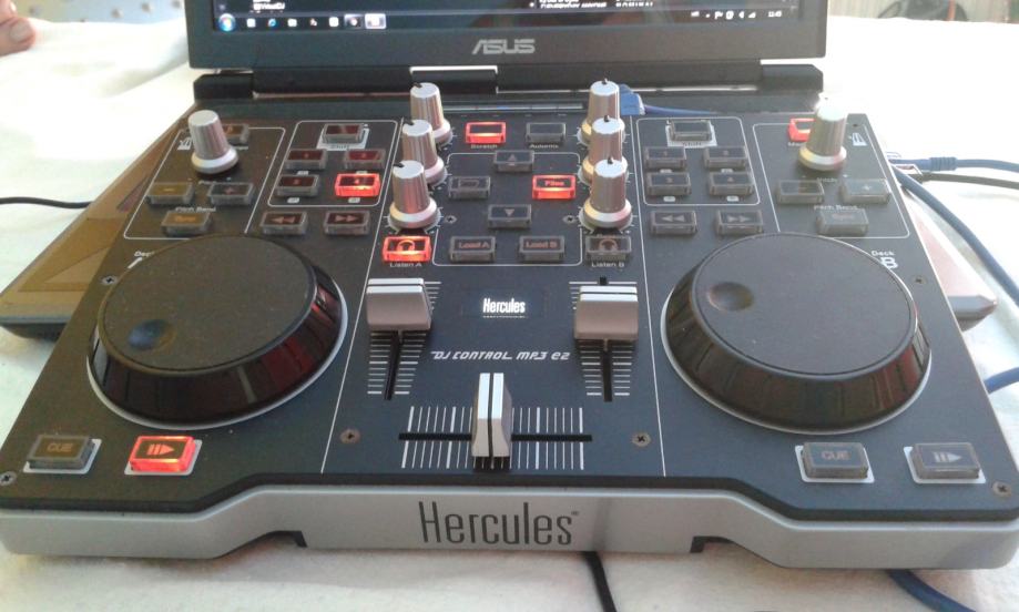 DJ CONTROLLER HERCULES MP3 E2 ( mixeta )