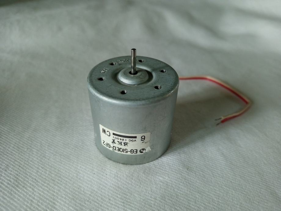 Mabuchi EG-510ED-6F2 motor, 6 V DC, CW, 2400 RPM, novi, 15 € komad