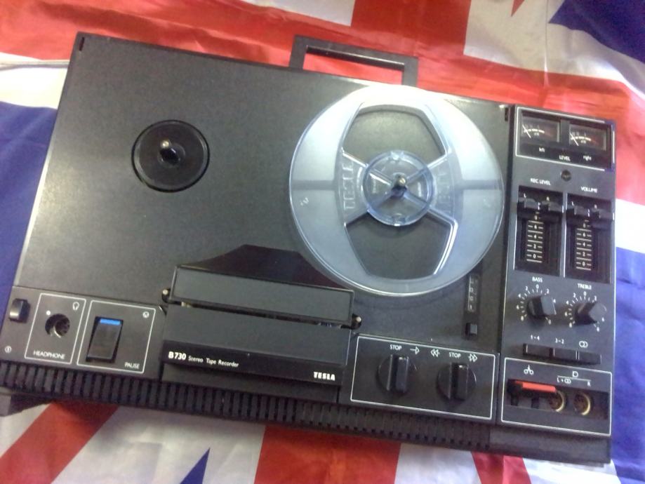 Magnetofon Tesla B730