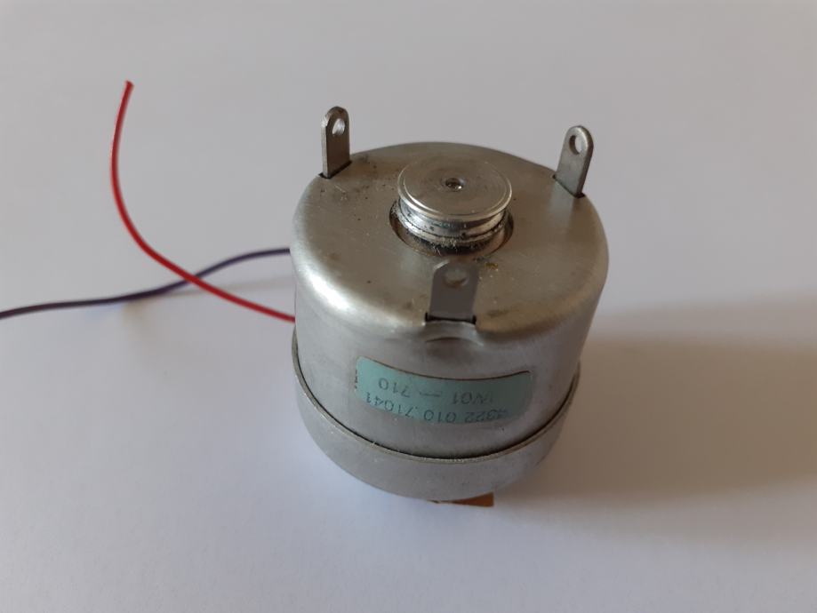 Philips 4322 010 71041 W01-710 AH 03 737 G2 motor (za Philips 374)