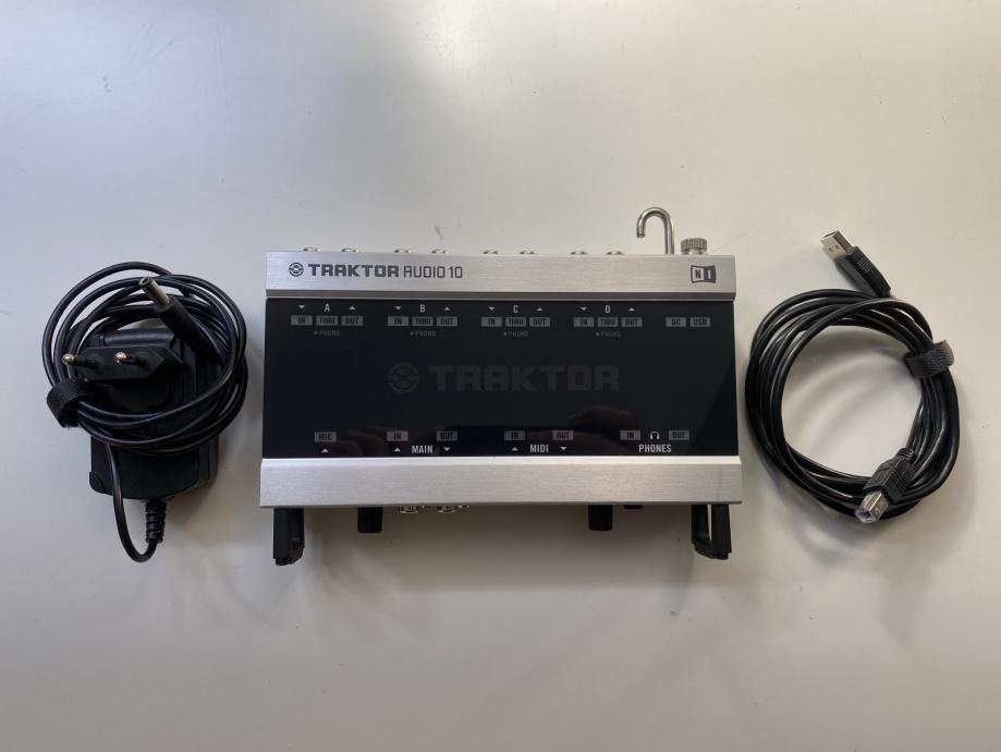 Native Instruments Traktor Audio 10