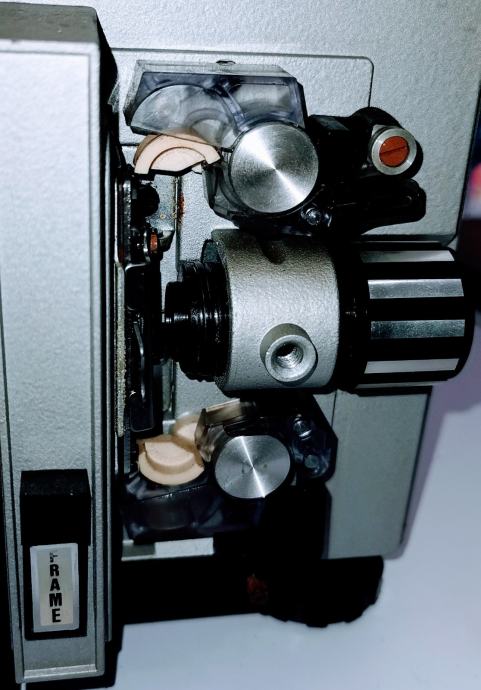 Filmski projektor Super 8 - Panorama ZVR Super