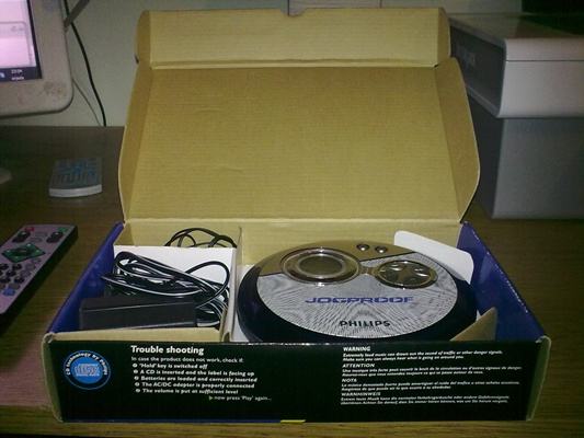 Philips Slim & Jogproof portable CD Player AX 3301