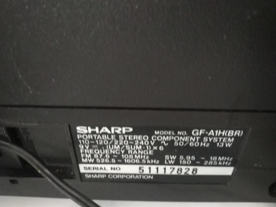 Radio i kasetofon sharp