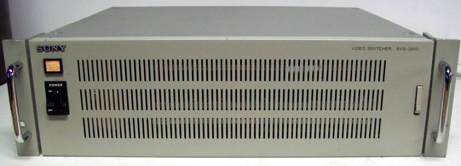 Sony profesionalni Video Mikser - Switcher BVS 3200P & DME 450P