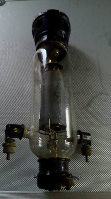 Telefunken RS282 100W trioda iz WW2 ispravna HITNO