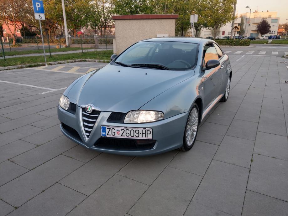 Alfa Romeo GT 1,9 JTD M-Jet, 2004 god.