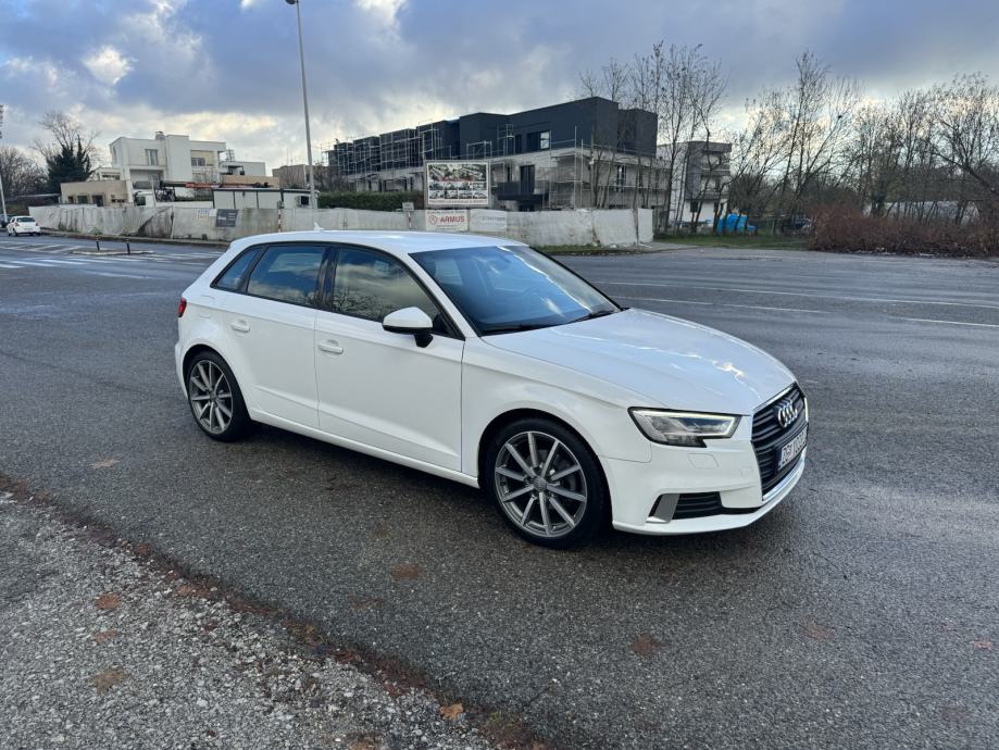 Audi A3 1,5 TFSI automatik, reg do 11/24, 2017 god.