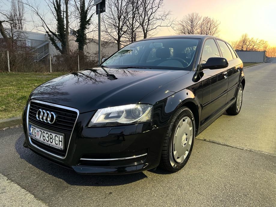 Audi A3 1,6 TDI S-tronic automatik, 2011 god.