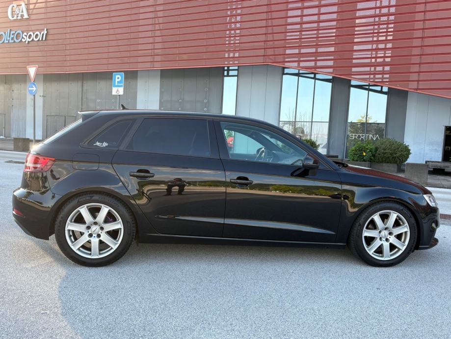 Audi A3 REDIZAJN MODEL 2019 XENON! AMBIENT LIGHT!, 2018 god.