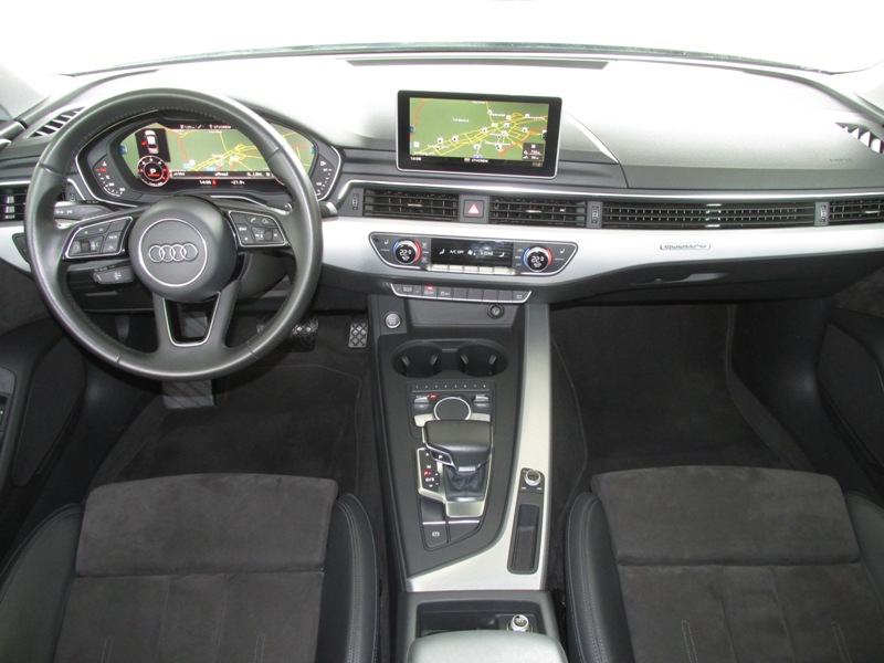 Audi A4 2,0 TDI Quattro S-tronic S-line Virtula Cockpit NEMA P.P, 2016 god.