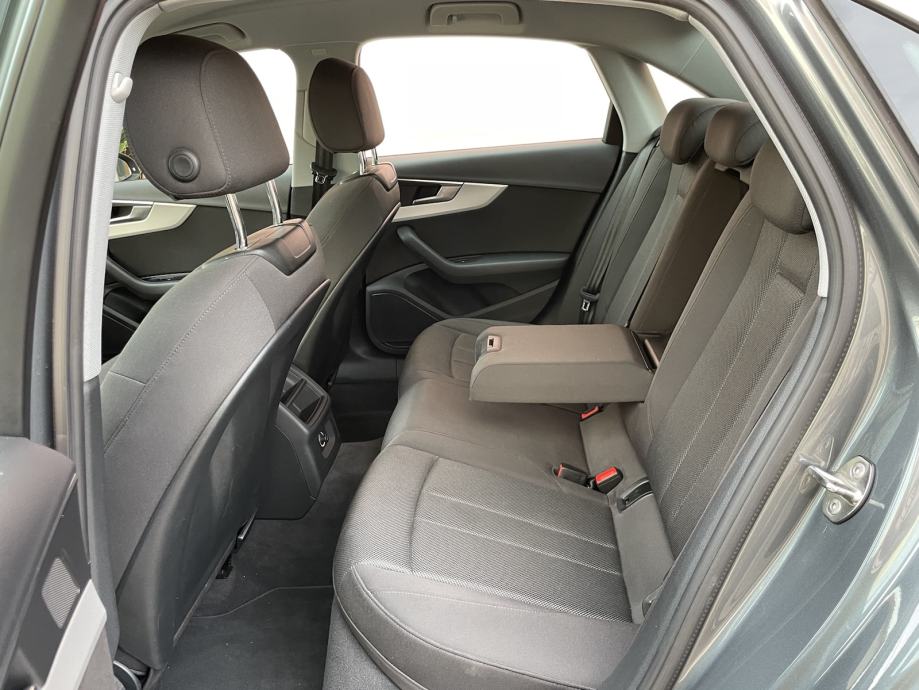 Audi A4 30 TDI-REZERVIRANO!, 2019 god.