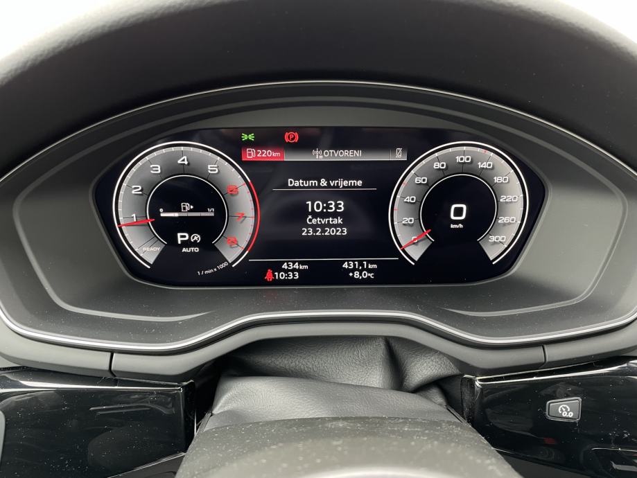 Audi A4 35TFSI S tr Edition10, 2023 god.