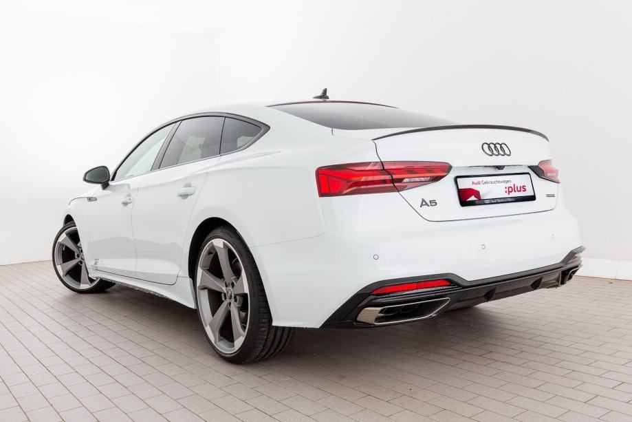 Audi A5 Sportback 40 TDI S-line Quattro 2023 god., Panorama, Virtual, 2023 god.