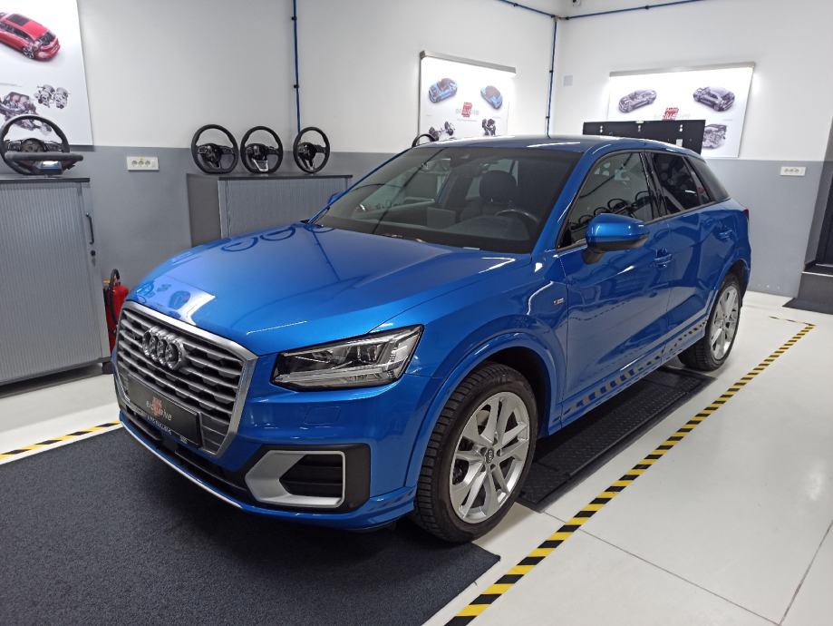 Audi Q2 2,0 TDI quattro S-tronic *** S-line *** 140 kw / 190 ks ...