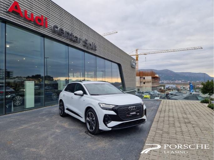 Audi Q4 e-tron S line+Black+Sonos+MMI Pro+Matrix+keyless+ambi+++, 2022 god.