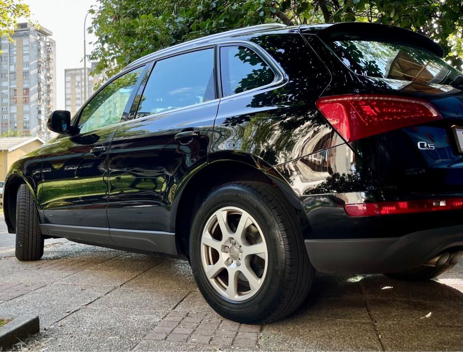 Audi Q5 2,0 TDI QUATTRO 4X4, S-tronic, reg.7/2025, 2010 god.