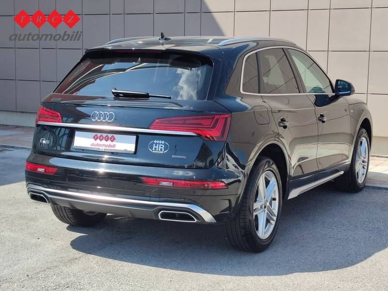 AUDI Q5 40 TDI quattro, 2021 god.