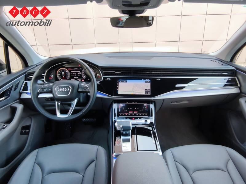AUDI Q7 55TFSIe quattro Select, 2023 god.