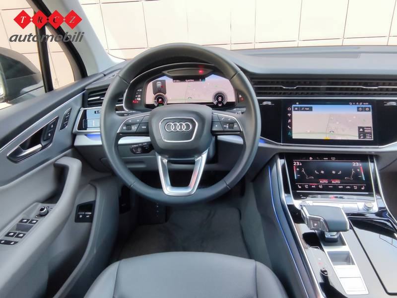 AUDI Q7 55TFSIe quattro Select, 2023 god.