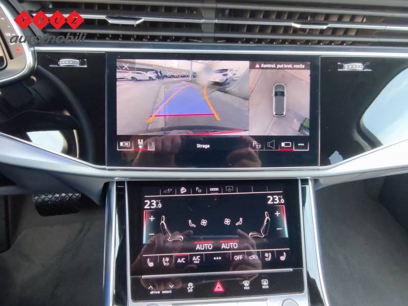 AUDI Q7 55TFSIe quattro Select, 2023 god.