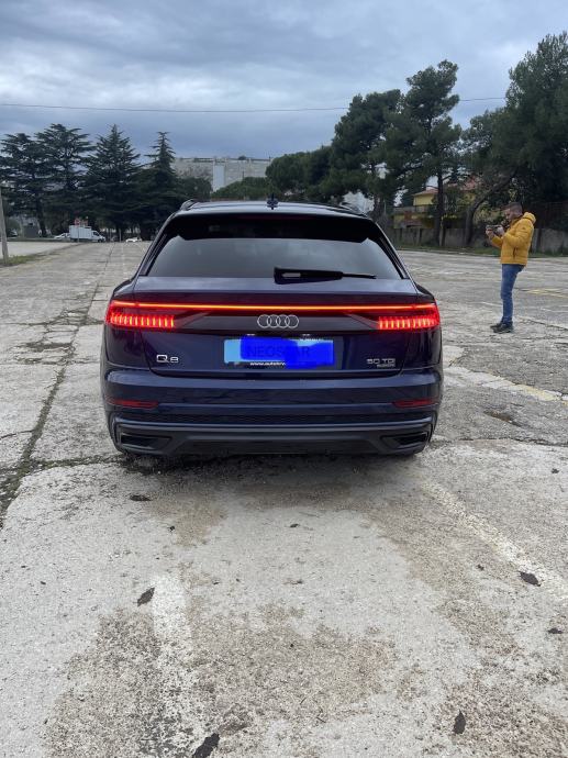 Audi Q8 5,0 TDI automatik 3xSline, Pano, Radari, El kuka, Navarra blue ...