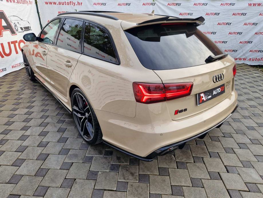 Audi RS6 Avant Quattro, Panorama, Akrapovič, Matrix, B&O, 360kam, PDV ...