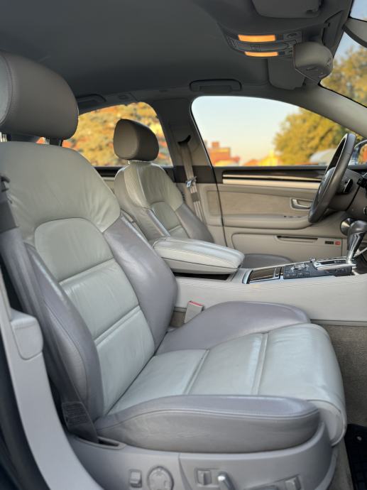 Audi S8 5,2 V10 450ks F1 Keramičke kočnice,Bang&Olfusen,TV,Klapne,20 ...