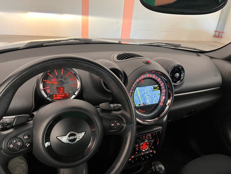 Mini Countryman 2.0 D Cooper S ALL4 automatic, 2015 god.