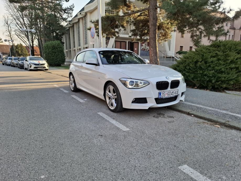 BMW 116i M Sport. Tvornički M paket.Reg godinu dana.Očuvan., 2015 god.