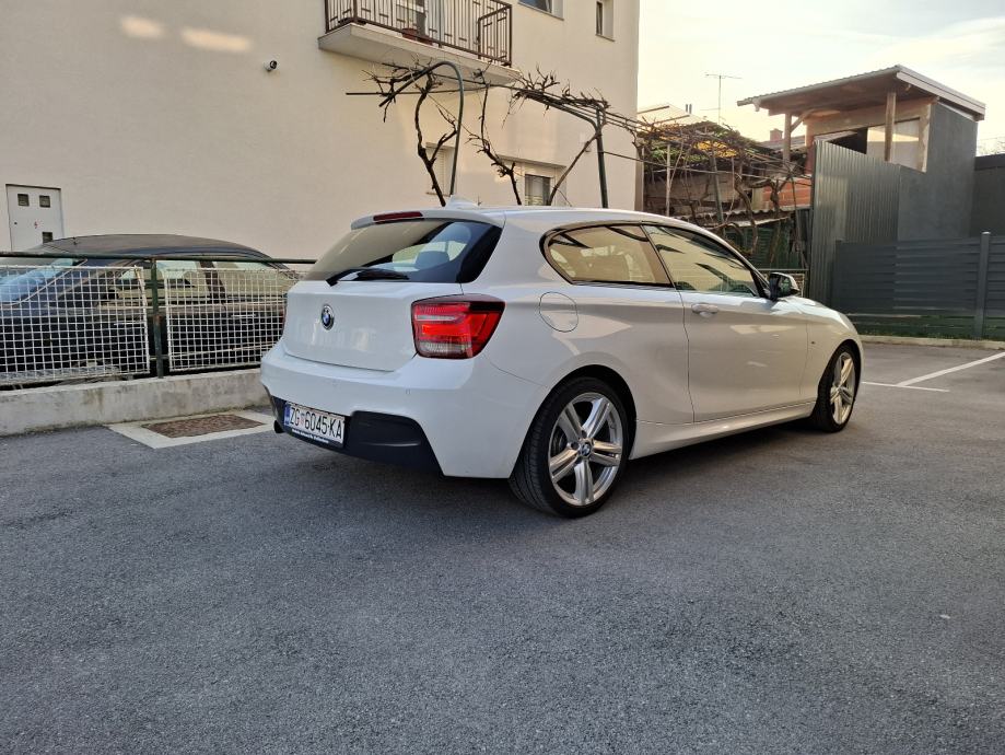BMW 116i M Sport. Tvornički M paket.Reg godinu dana.Očuvan., 2015 god.