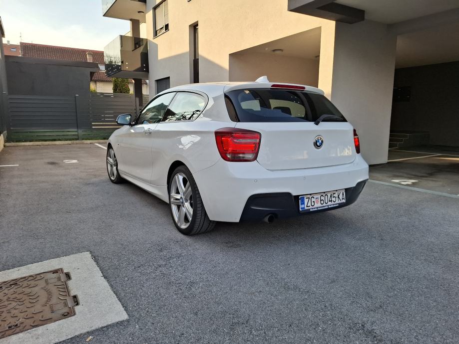 BMW 116i M Sport. Tvornički M paket.Reg godinu dana.Očuvan., 2015 god.