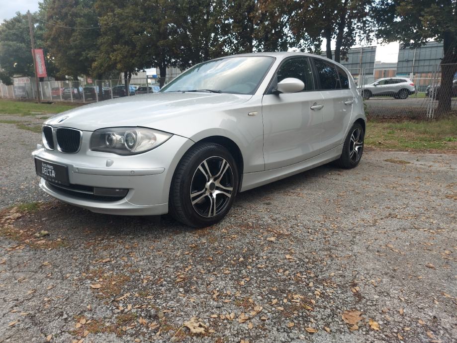 BMW 118d..XENON..ŠIBER..AUT.KLIMA..GRIJANJE SJEDALA..2XPDC..ALU 16 ...