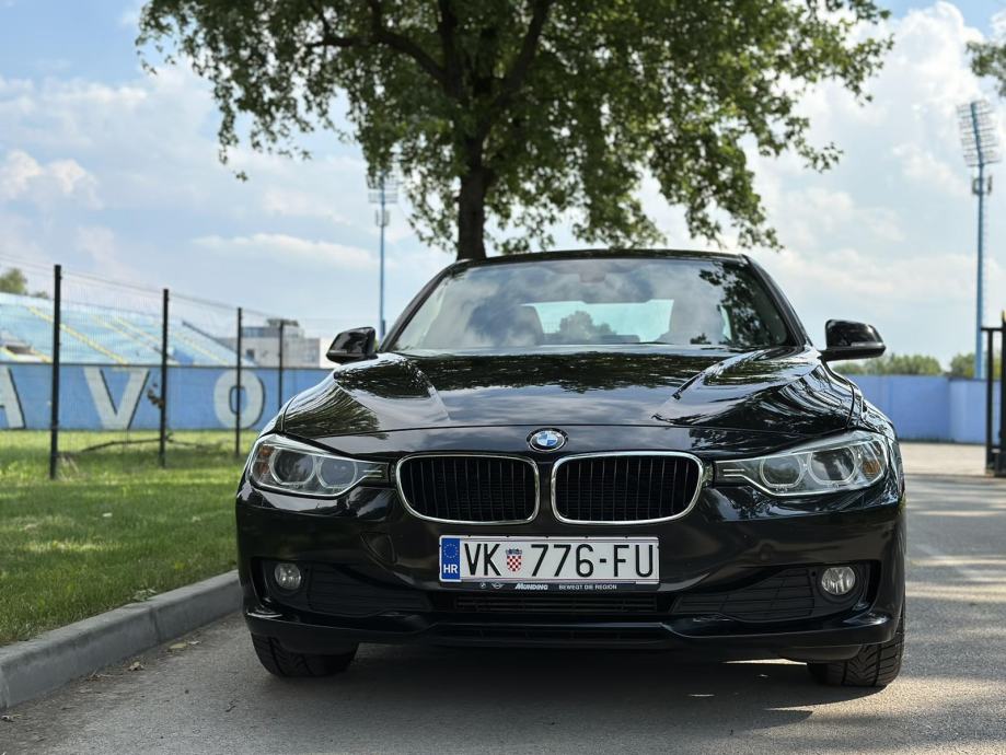Bmw serija 3 318d xenon, reg, 01/2024, 2013 god.