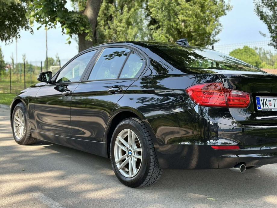 Bmw serija 3 318d xenon, reg, 01/2024, 2013 god.