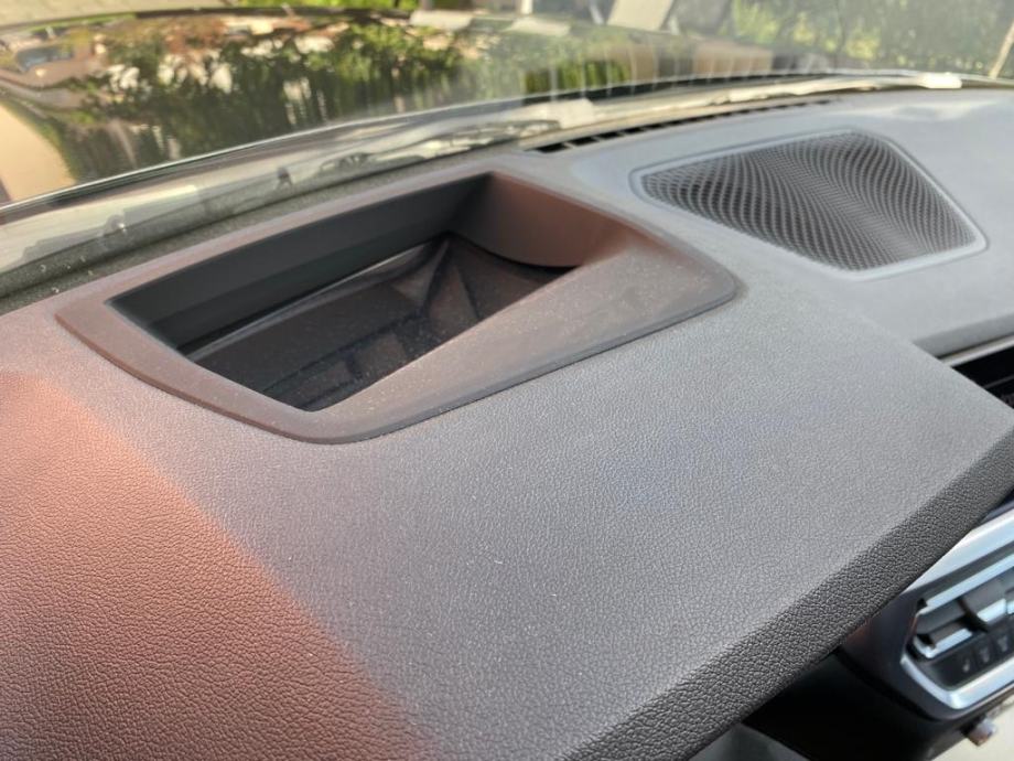 BMW 320d G20•M-PAKET•LIVE COCKPIT•HUD•KOŽA•LED•ALU 19•NAVI•GARANCIJA ...