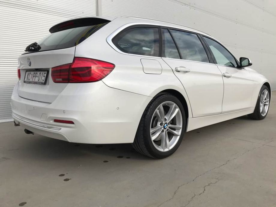 BMW 330d xDrive TOURING 2016. LUXURY LINE garancija 1g/15000km, 2016 god.